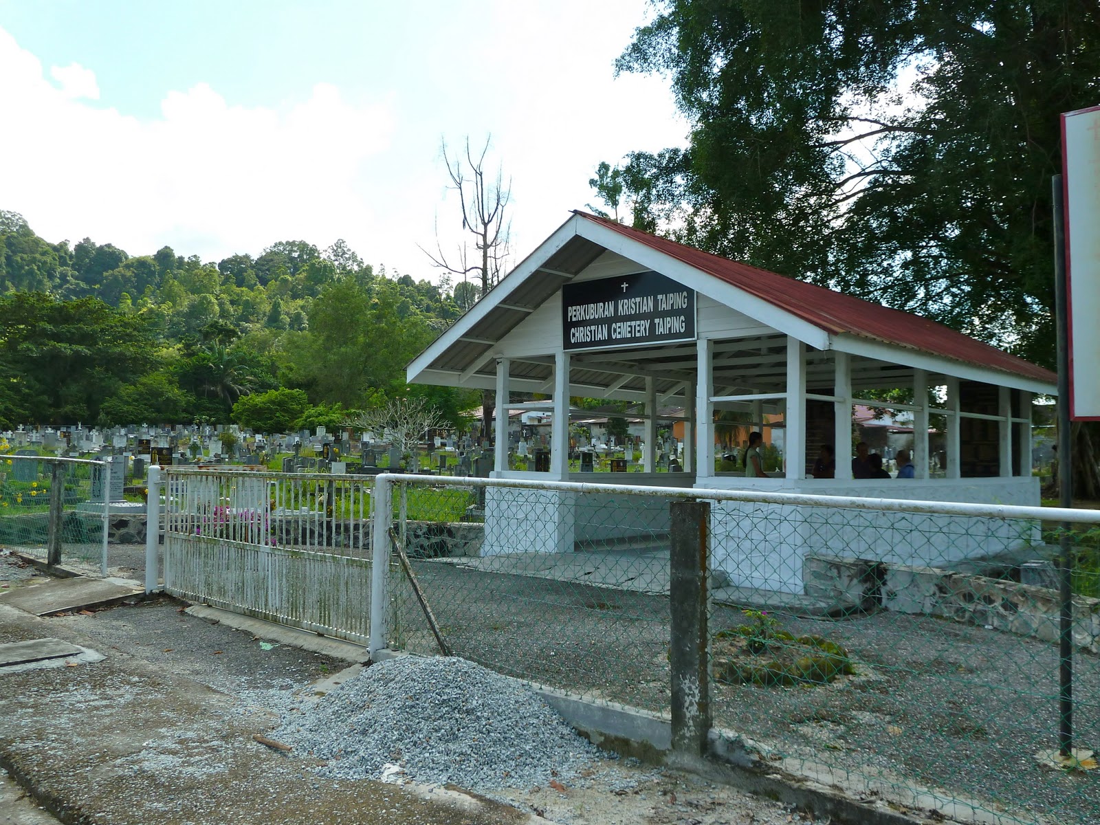 The Adventures of Travellin' Uncle Matt: UP COUNTRY - MALAYSIA