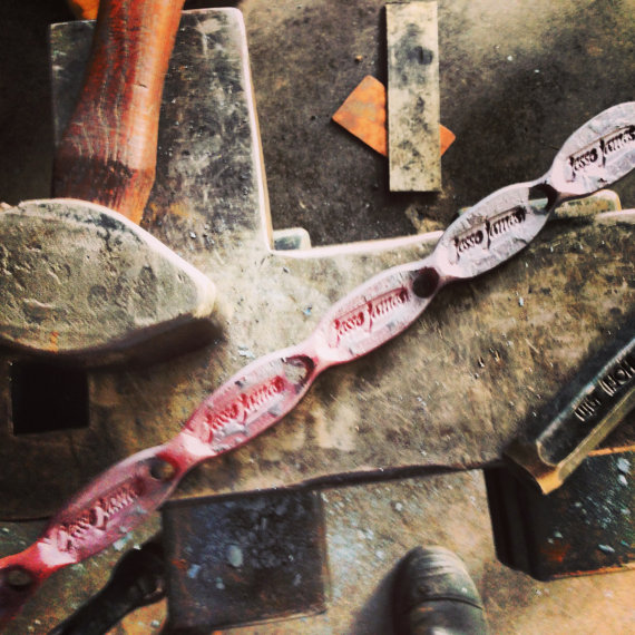 Stamping Out Keychains With Jesse James - Rusty Knuckles - Motors and ...