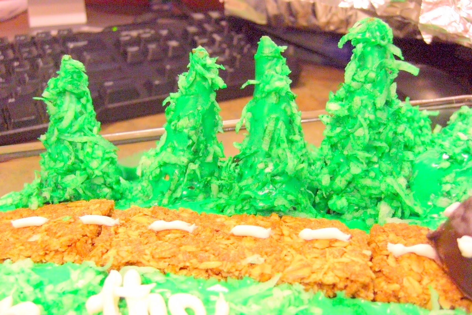 Create-A-Torium Crafts: Road Trip Cake
