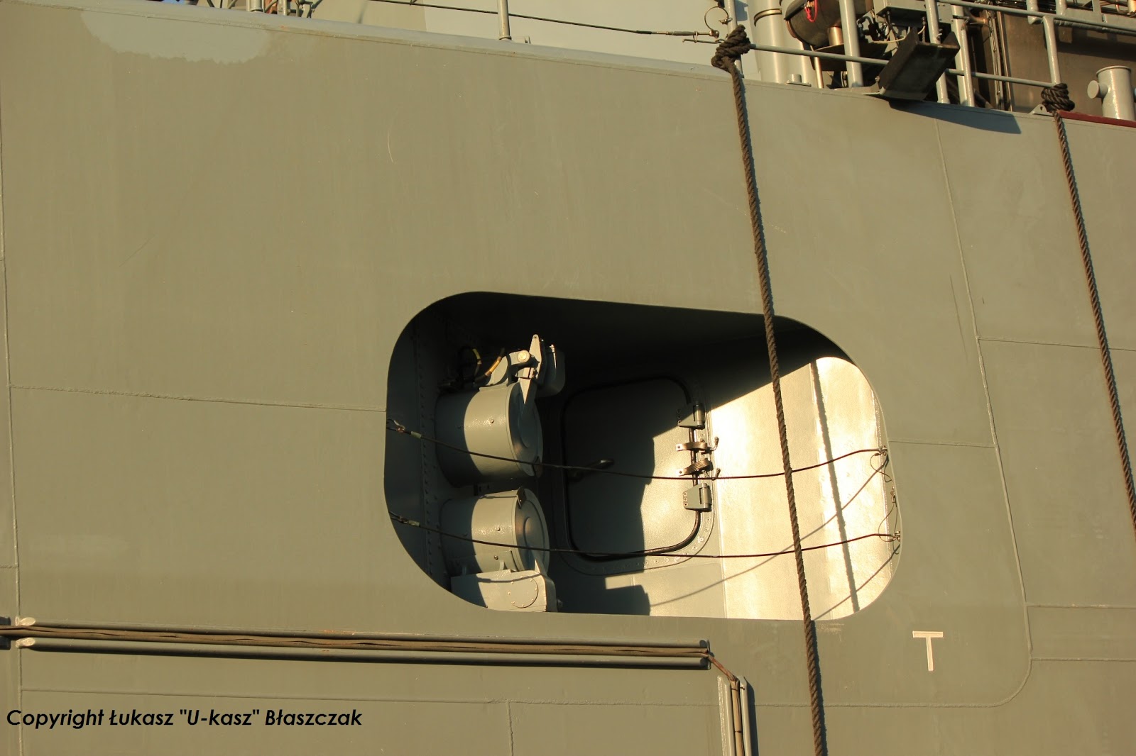 W obiektywie shipspottera czyli z migawką nad portową sadzawką: Z cyklu ...