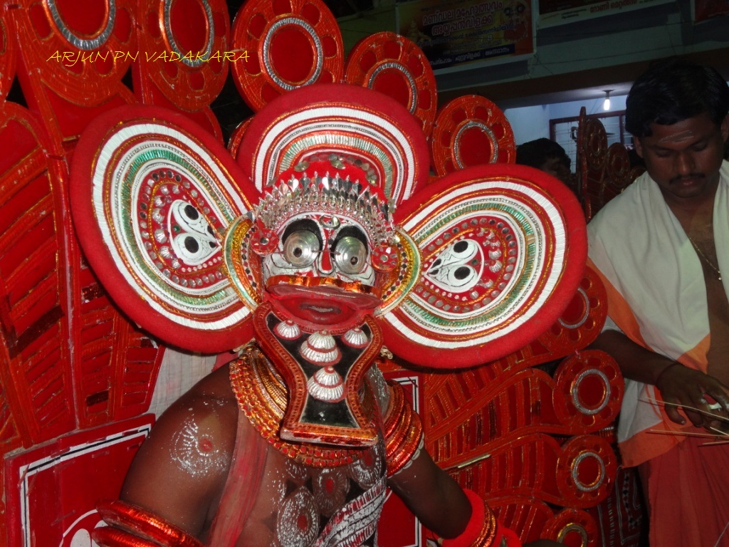 THEYYAVUM THIRAYUM: KUTTICHATHAN THEYYAM BY ARJUN PN VADAKARA