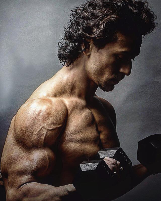 Shirtless Bollywood Men: Tiger Shroff's abs are beyond...