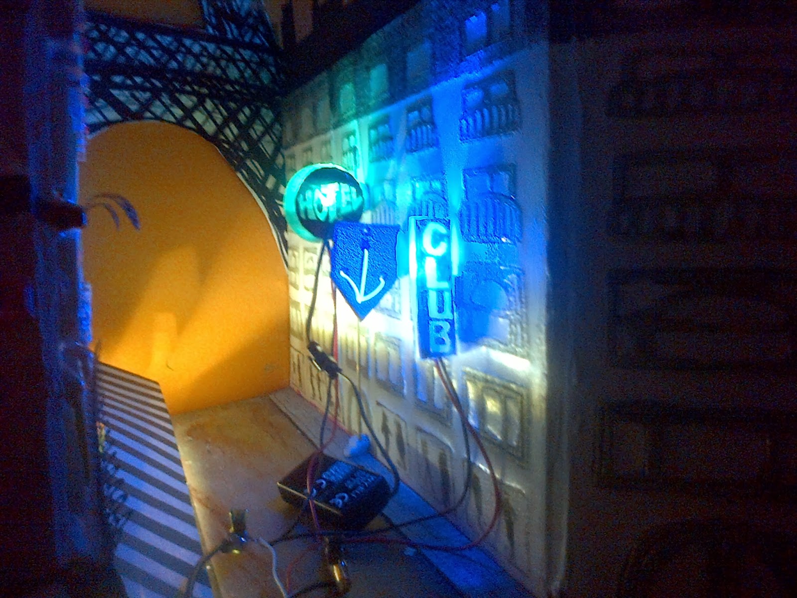 French Model Railway: HO scale mock neon signs from electro-luminescent ...