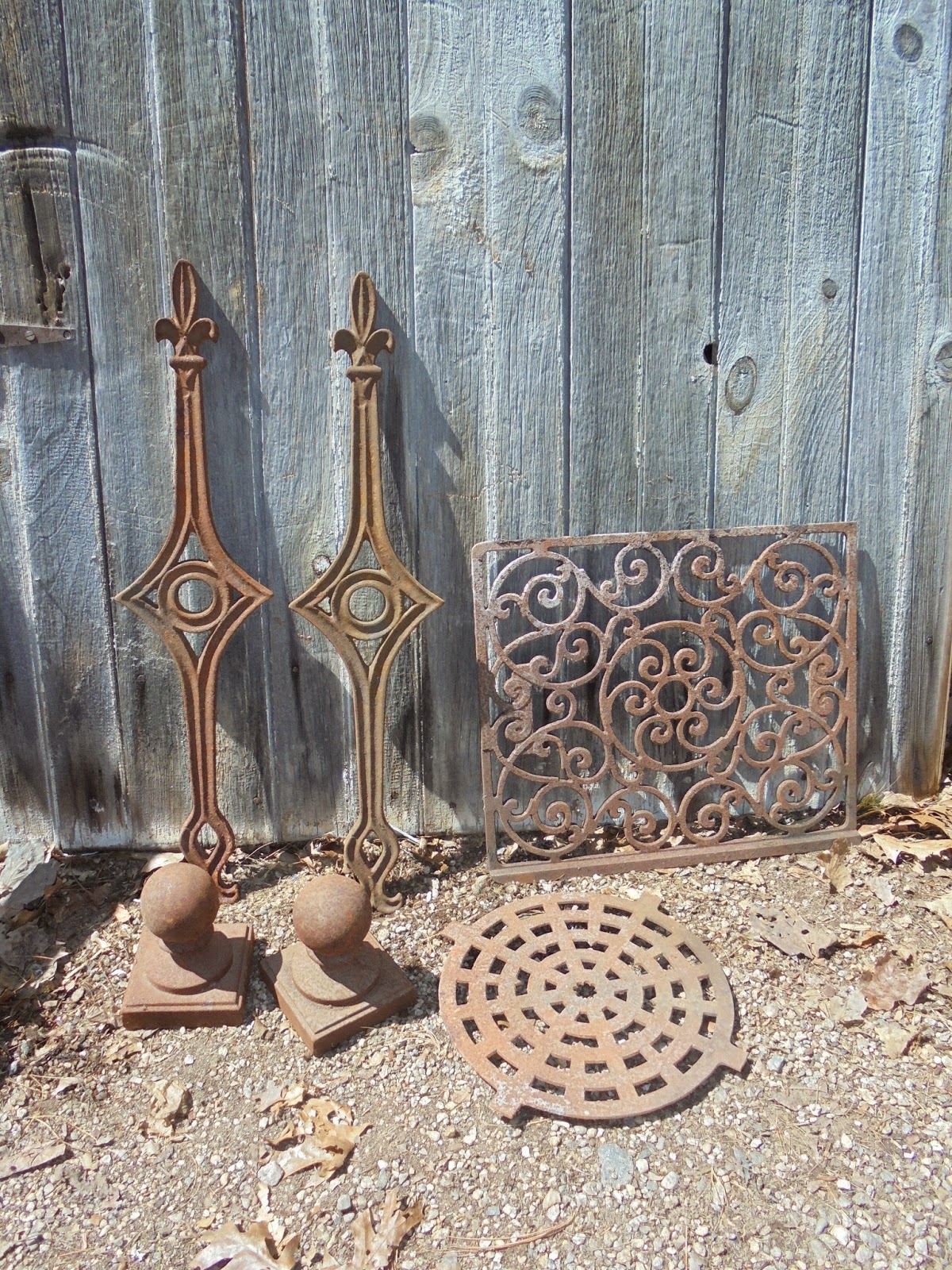 Log Cabin Antiques & Gifts: Rusty Gold!