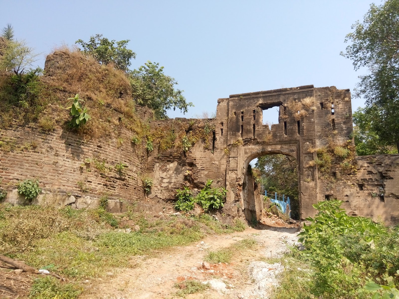 Kille Pardi in Pardi near Valsad in Gujarat (India) | The journey of a ...