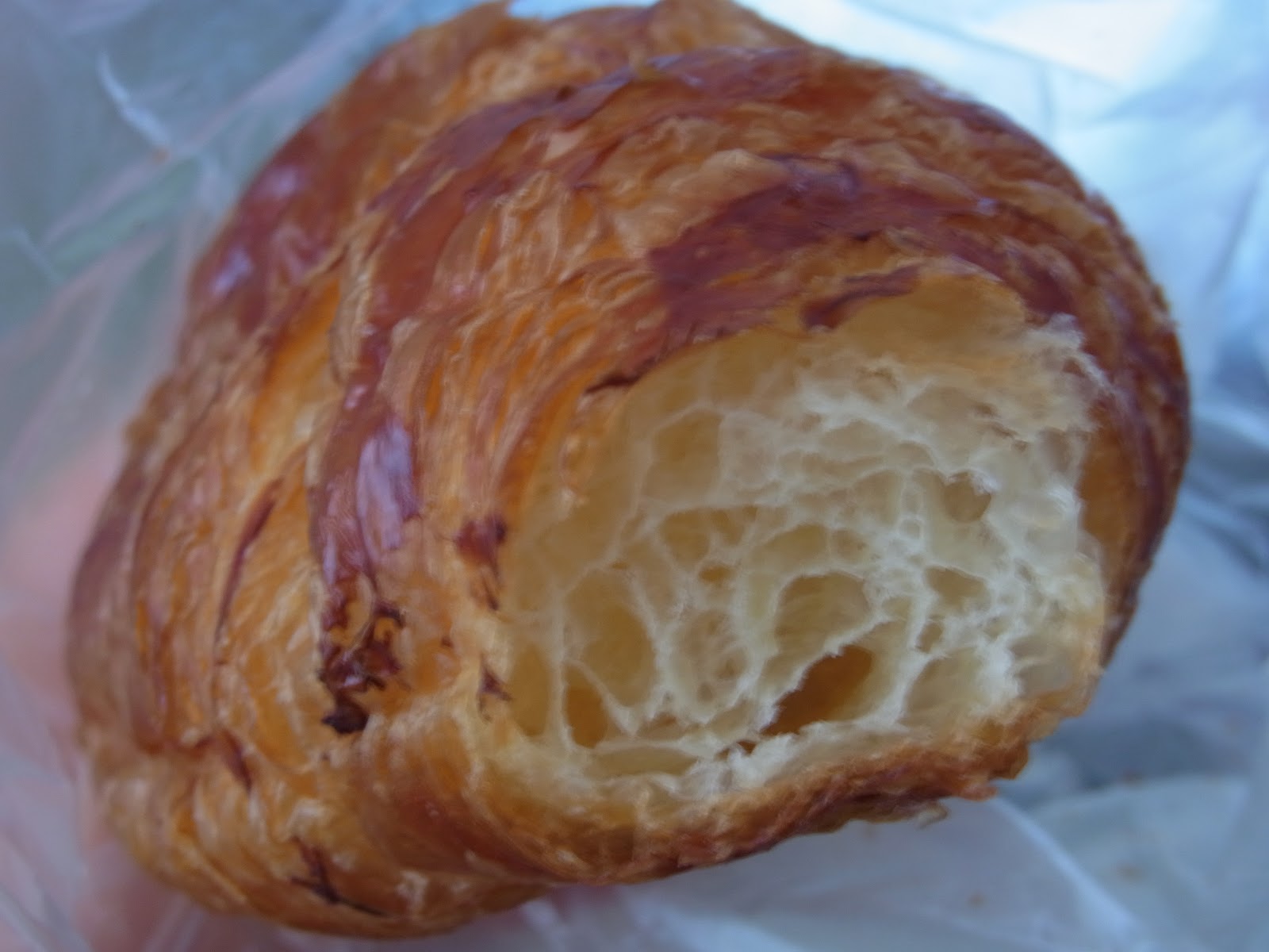 Comforty Foodie~: Puffy Pastry: Croissant