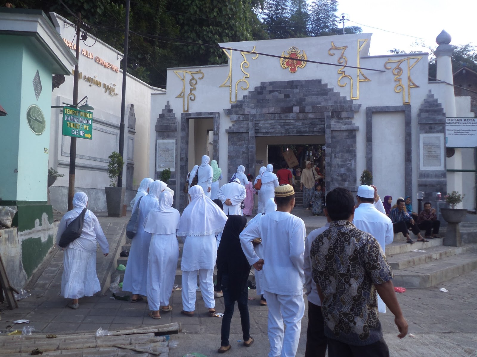 Wisata Religi Makam Aulia Gunung Pring Magelang | SEWA Mobil Jogja Yogyakarta