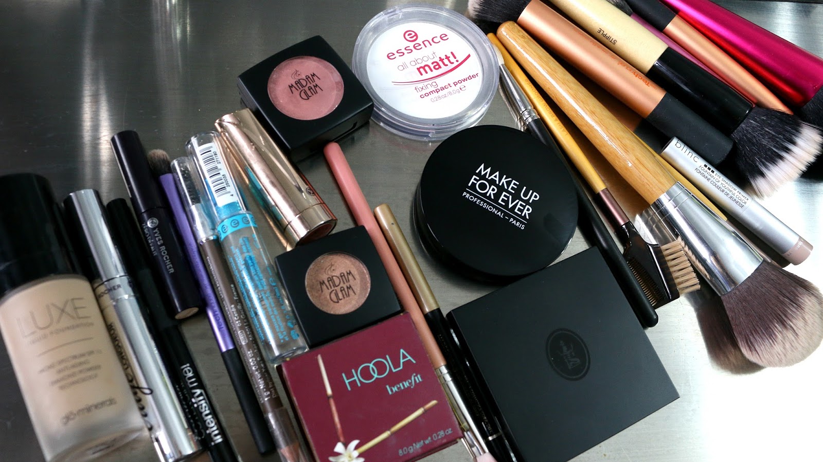 New Year's Eve Glam Makeup Tutorial | Soft Peachy Gold Eyes | Natalie ...