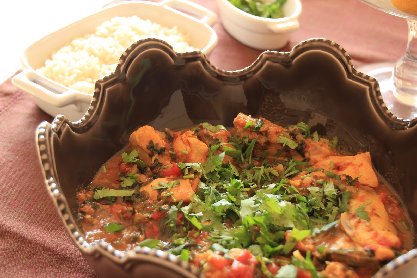 As Minhas Receitas: Caril Aromático de Frango com Tomate e Espinafres