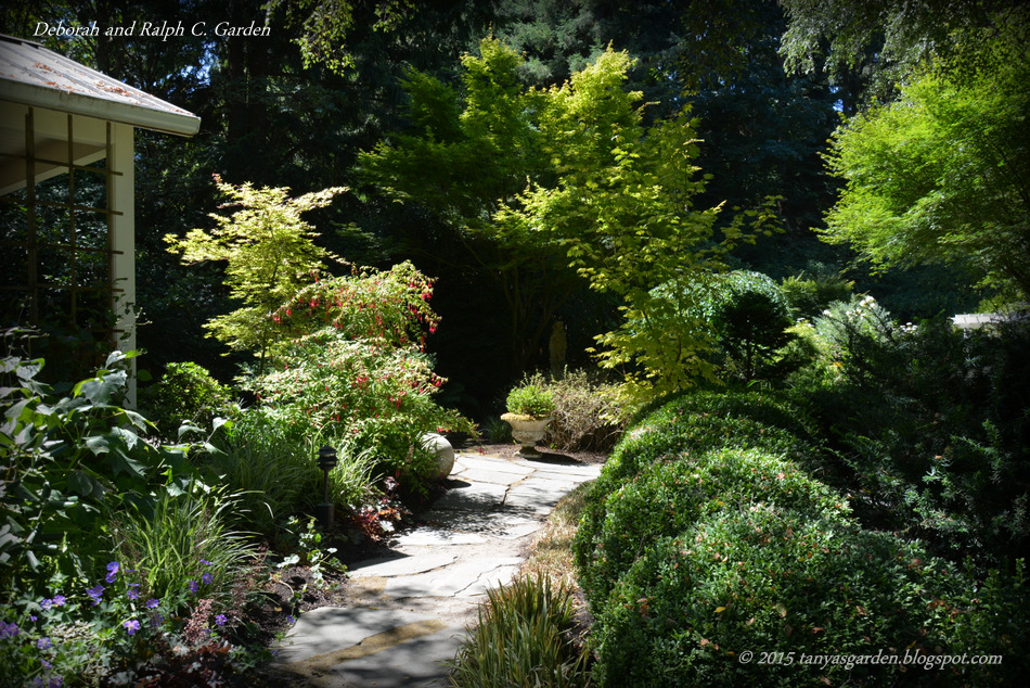 MySecretGarden: Deborah and Ralph's Garden on Bainbridge Island