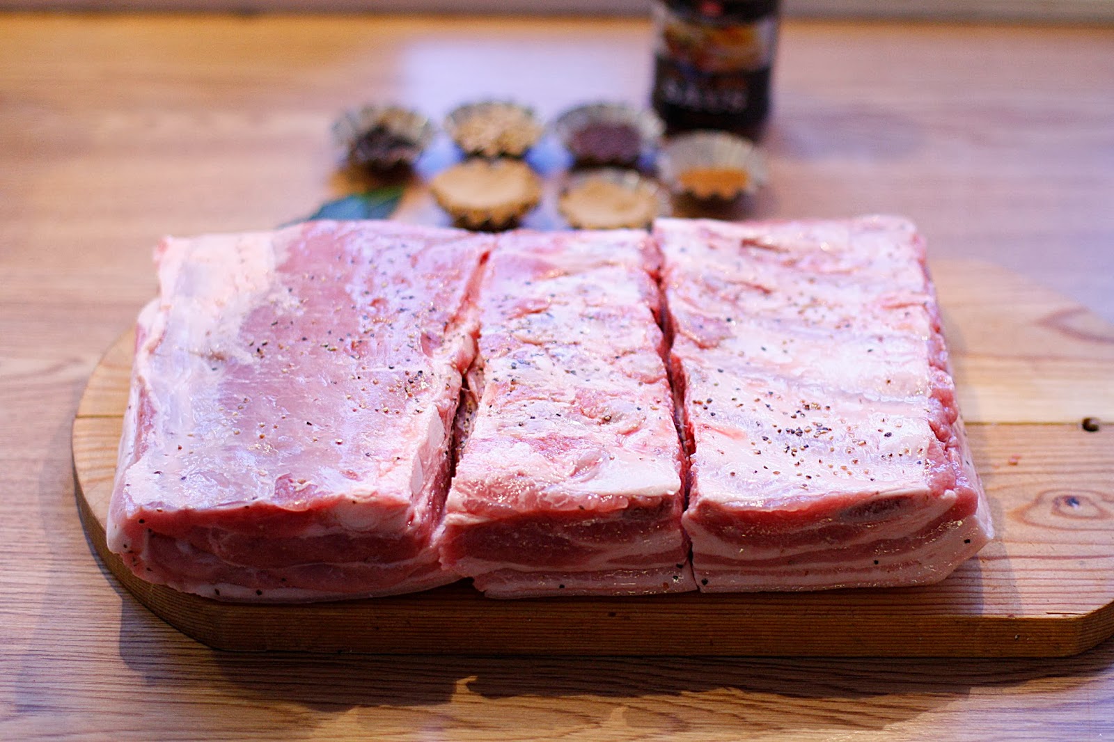 Spareribs av langtidskokt svineribbe – Grys kjøkkenskriverier