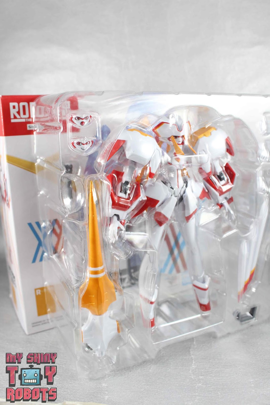 My Shiny Toy Robots: Toybox REVIEW: Robot Damashii Strelizia