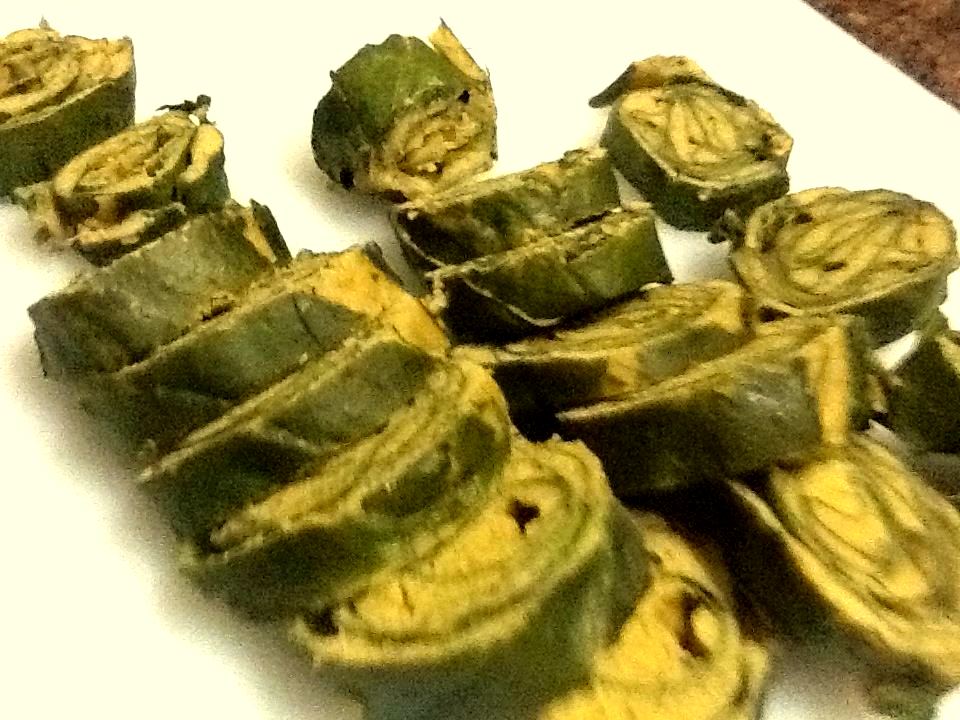 Patra ( Spicy steamed Taro leaf rolls or spirals)