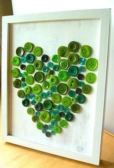 Aprende cómo hacer cuadros decorativos con botones de colores ...