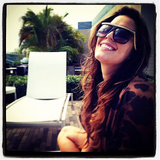 Shari Short: Who is Shari Short ? / Quem é Shari Short