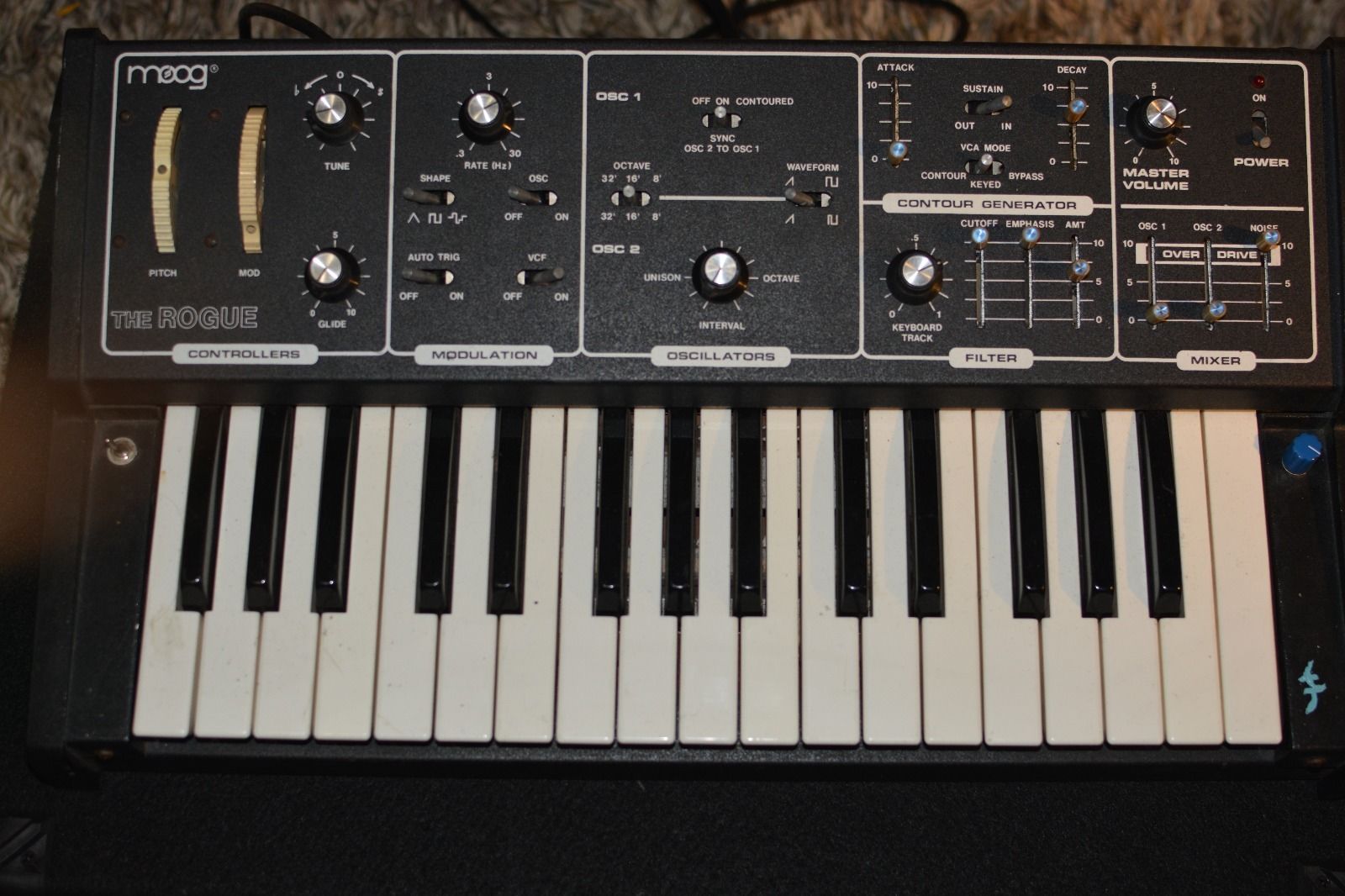 MATRIXSYNTH: Moog Rogue Analog Synth SN 8830 with Mods