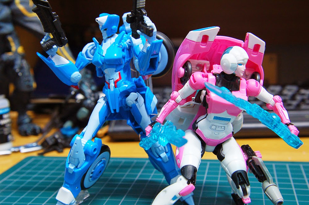 Plastic Heap: Transformers Generations Deluxe Arcee