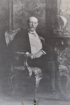 Cabinet Of Curiosities Podcast - TopPodcast.com