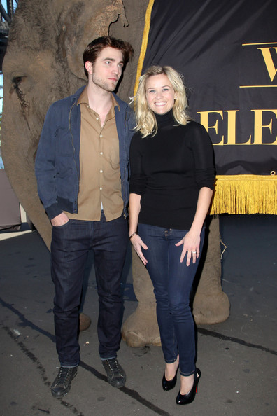 Twilighters Cullen Black: 06/05/11