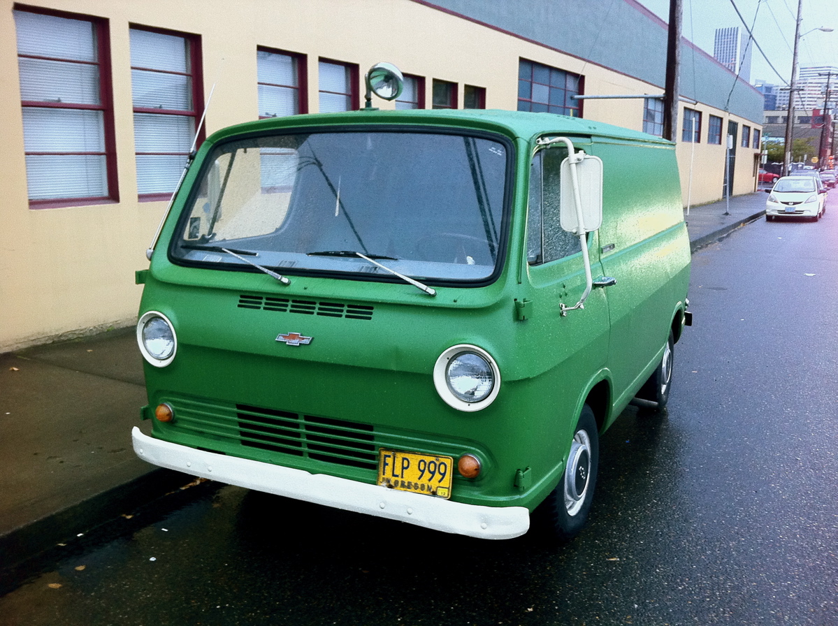 OLD PARKED CARS.: Saturday Morning Bonus: 1965 Chevy Van, Revisited.