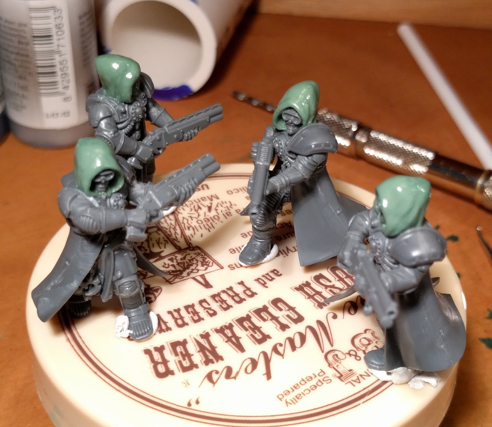 Modern Synthesist: How to Sculpt Miniatures 6: How to Sculpt Hoods
