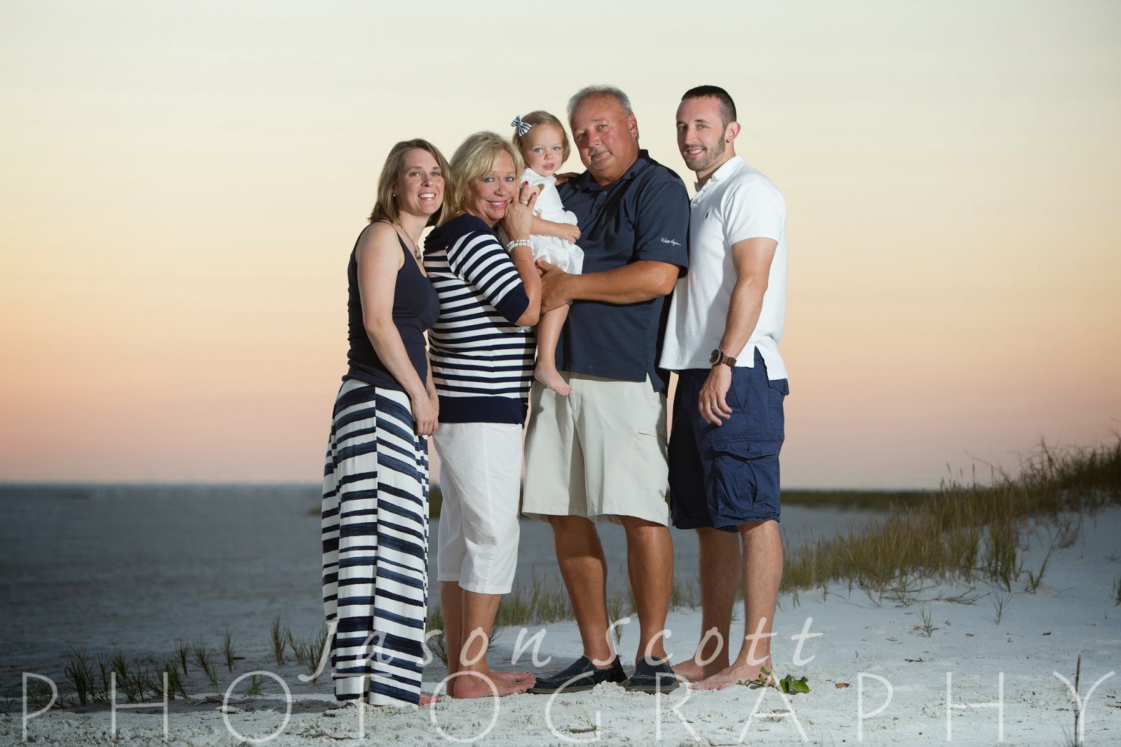 Siesta Key Beach Portraits - Bohn Family | Jason Scott Photography