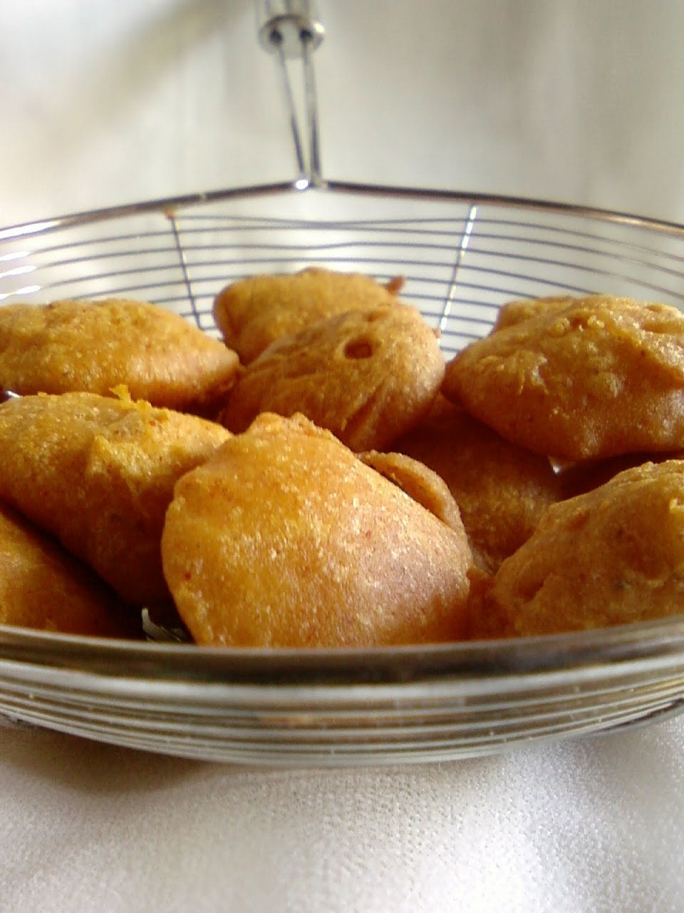 Chilakada Dumpa Bajji ~ Sweet Potato Fritters - Blend with Spices