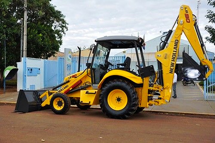 Retroescavadeira, Mini Escavadeira e Mão de Obra Infra Estrutura.