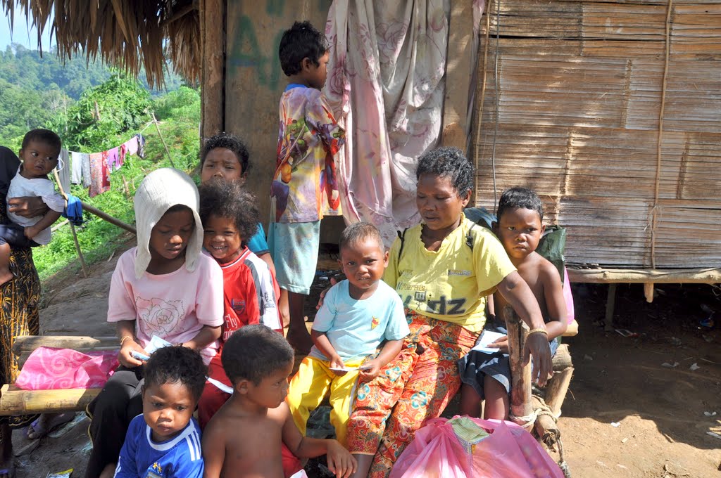 The Olive Journey: Jahai Tribe of Belum Rainforest - Temenggor, Malaysia