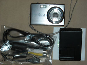 New Digital Camera: Digital Camera Insignia with 10.0 Megapixel