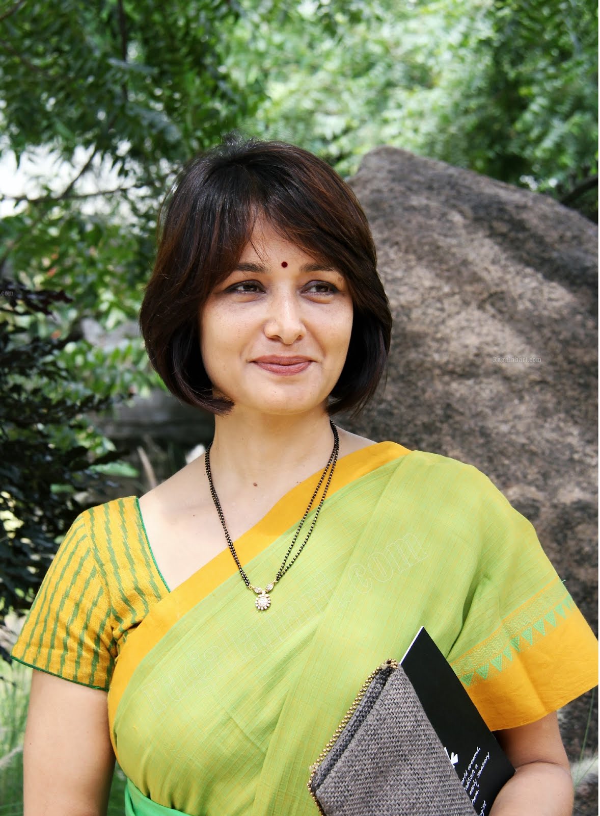 Amala akkineni profile family, wiki Age, Affairs, Biodata, Height ...