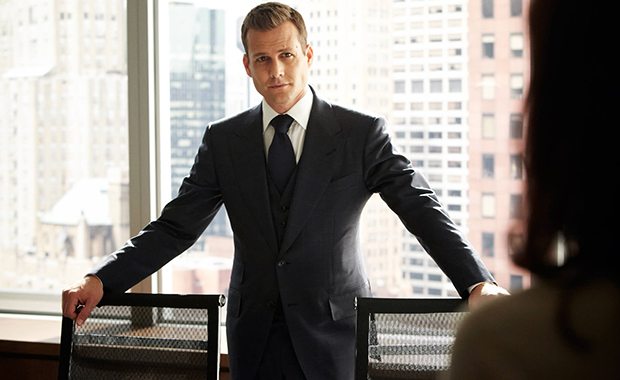 10 Winning Habits of Highly Charismatic People That You Can Adopt Too