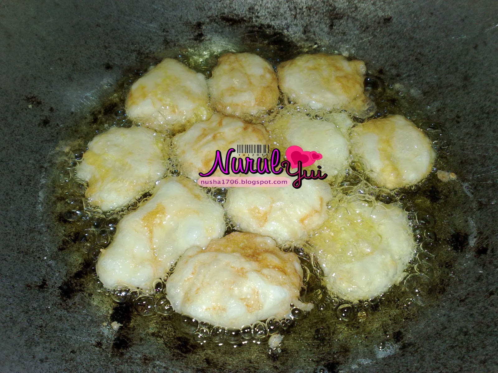 ♥Corat Coret Nusha ♥: RESEPI : Kuih Tepung Bunga