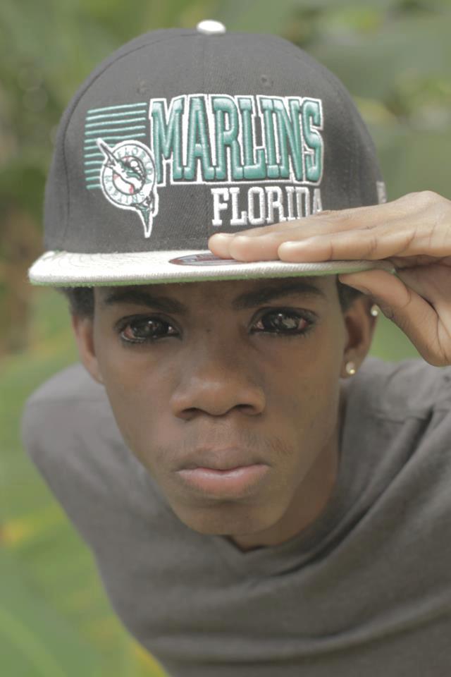 Dj Menace Music .Blogspot: Dancehall Artiste Alkaline tattoos his eyes ...