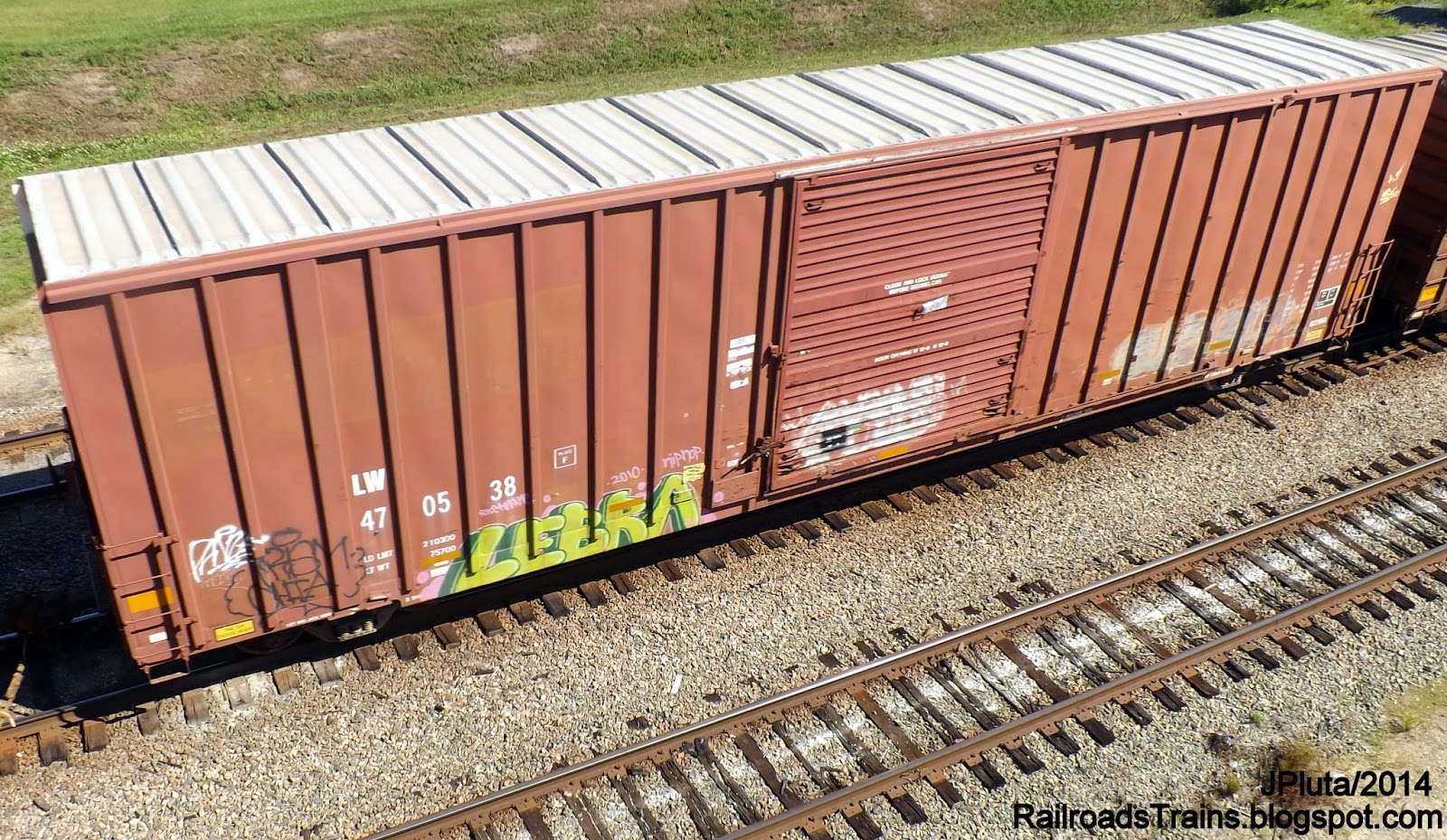 RAILROAD Freight Train Locomotive Engine EMD GE Boxcar BNSF,CSX,FEC ...