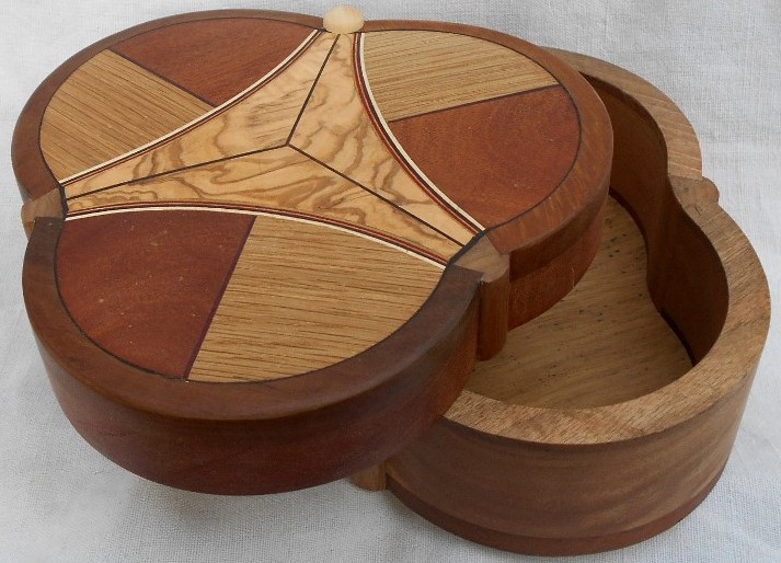 Vasto Gallery: Nicola Della Rocca, l’artista del legno.