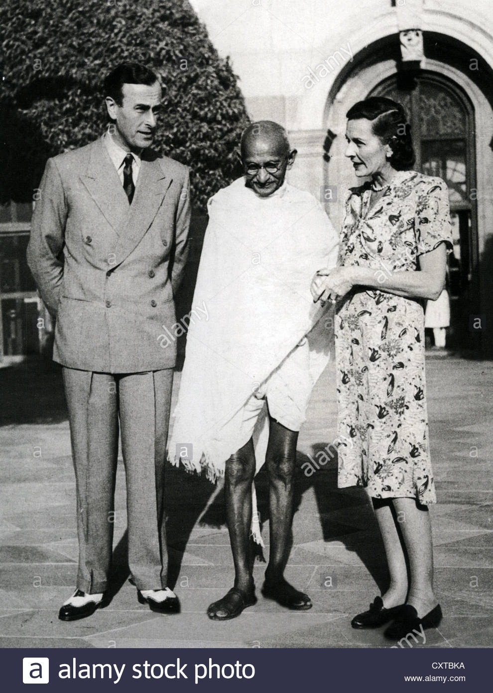 Rosa Mountbatten: Step 21: Louis Mountbatten