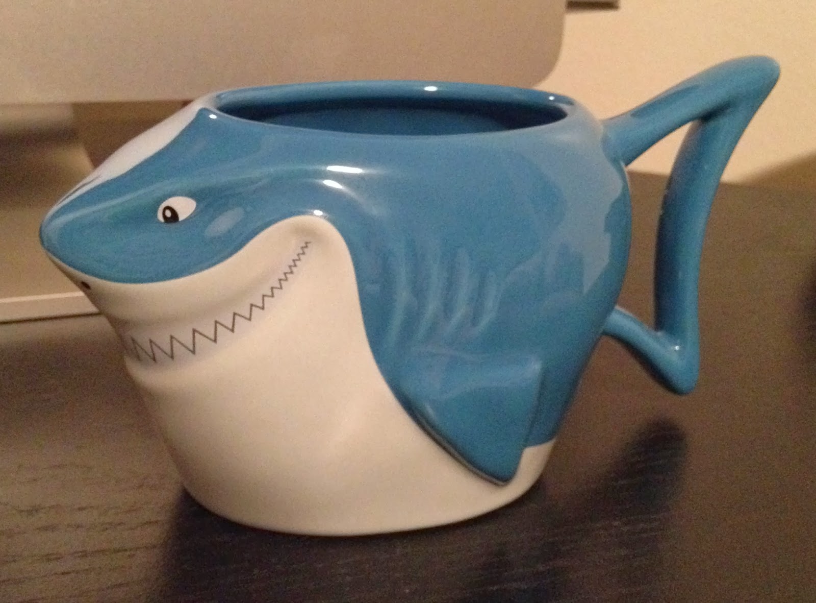 Dan the Pixar Fan: Finding Nemo: Bruce and Nemo 3D Character Mugs