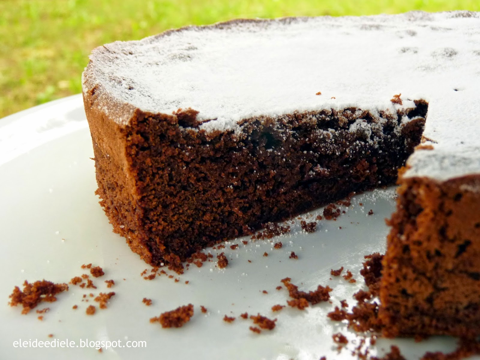 Eleideediele: TORTA MORBIDA AL CIOCCOLATO, irresistibile anche a luglio