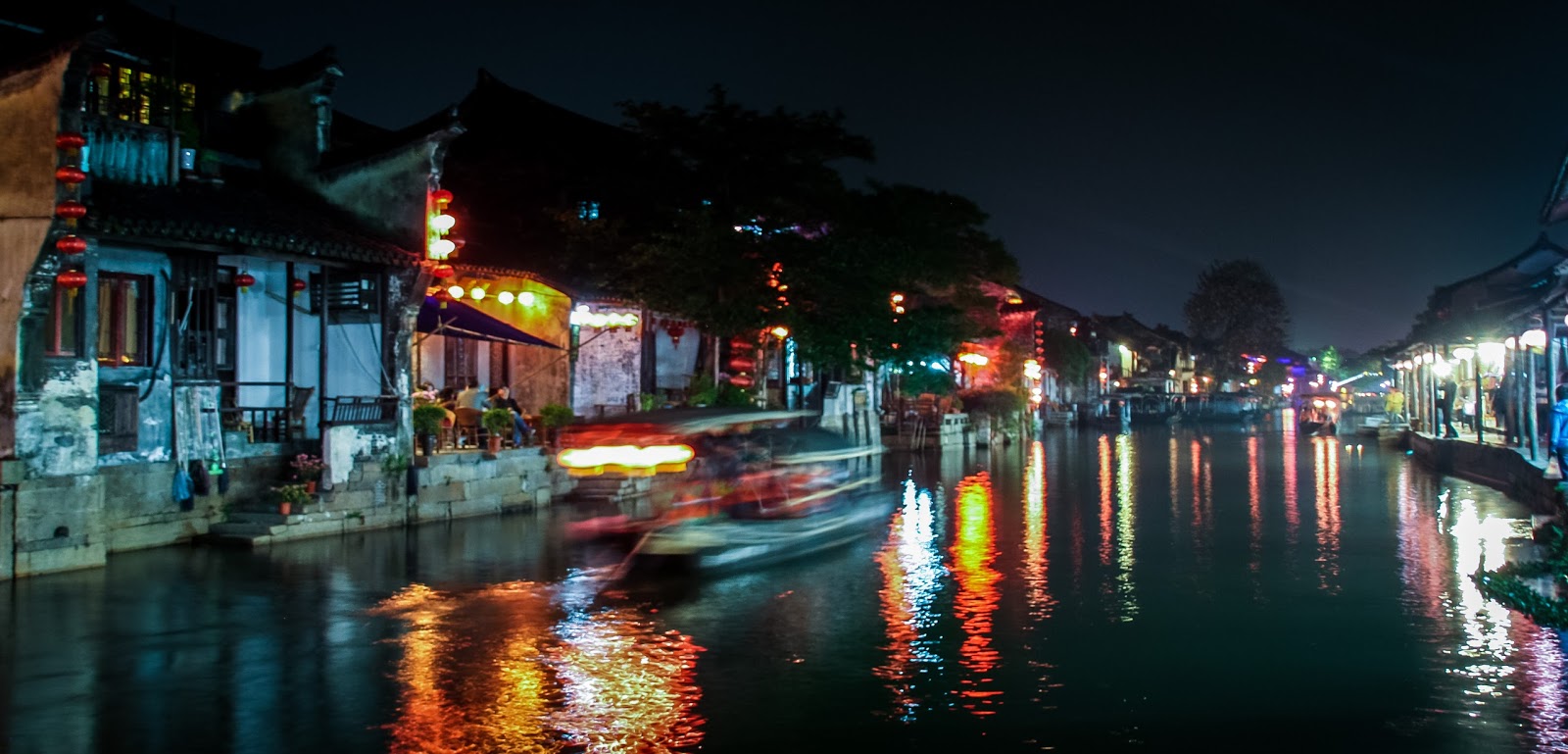 In Front of the SLR: Xitang (night), Zhejiang, China