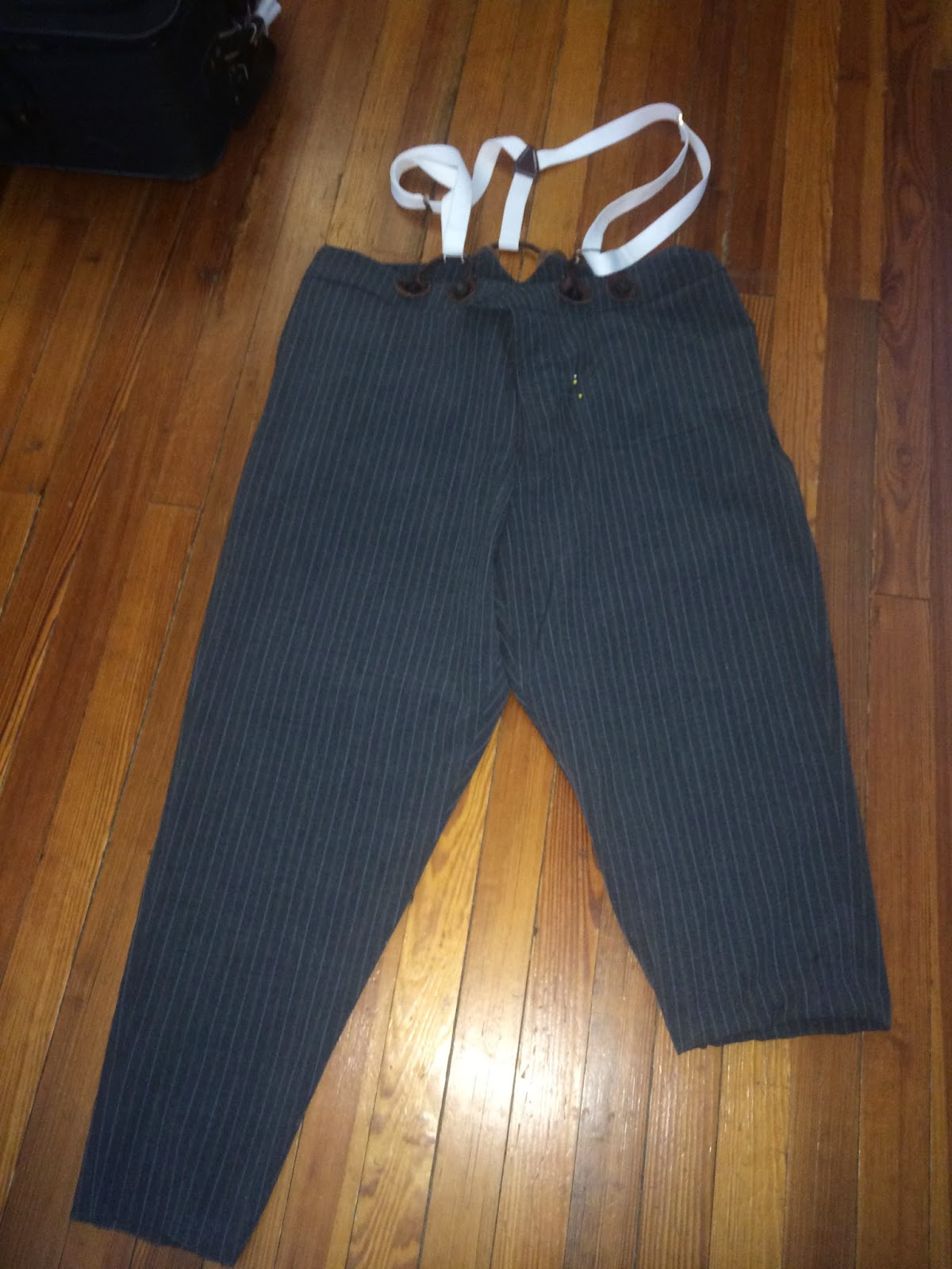 Dramatic Threads: Monday Progress Update: January 6th