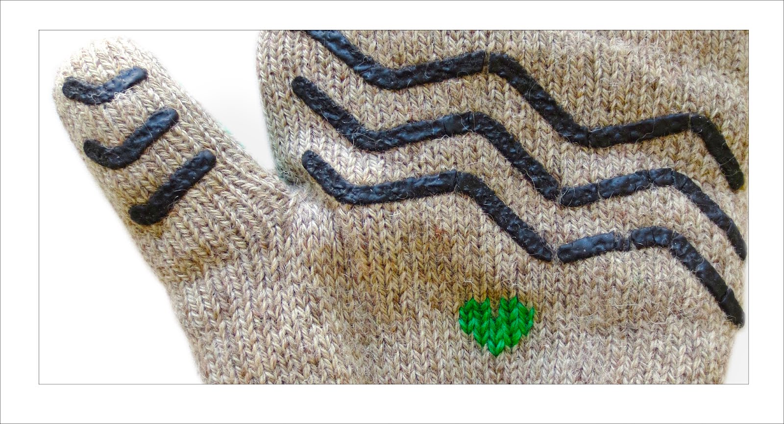 TECHknitting: Duplicate stitching on knitting--basic how-to + tricks ...