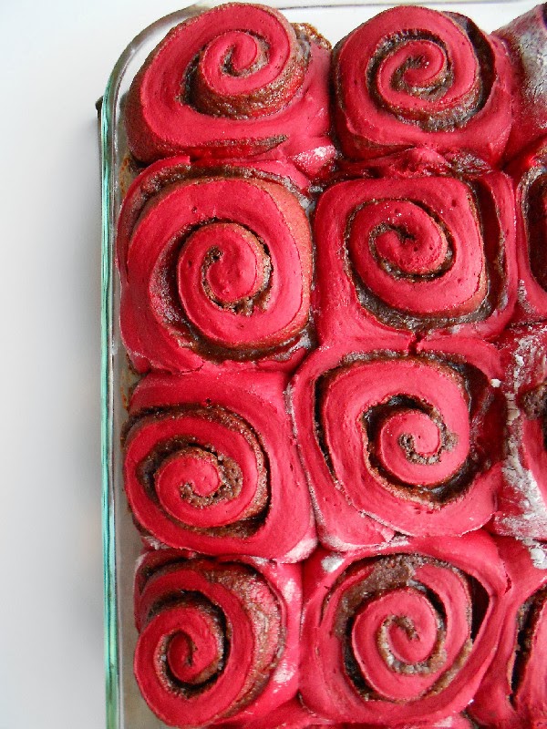 Red Velvet Chocolate Rolls - Confessions of a Confectionista