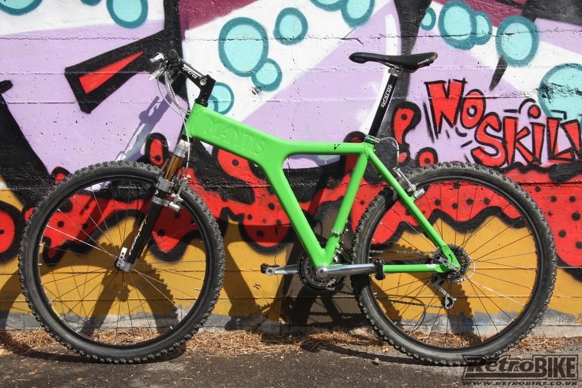 BICI SPECIAL: Mantis Flying V HT [cross country]