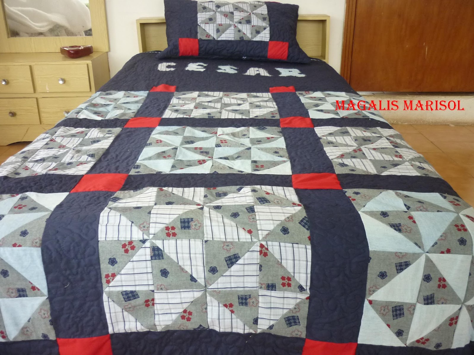 EDREDONES DE PATCHWORK Y ALGO MAS: Edredones de Patchwork, Bolsito y Algo Más