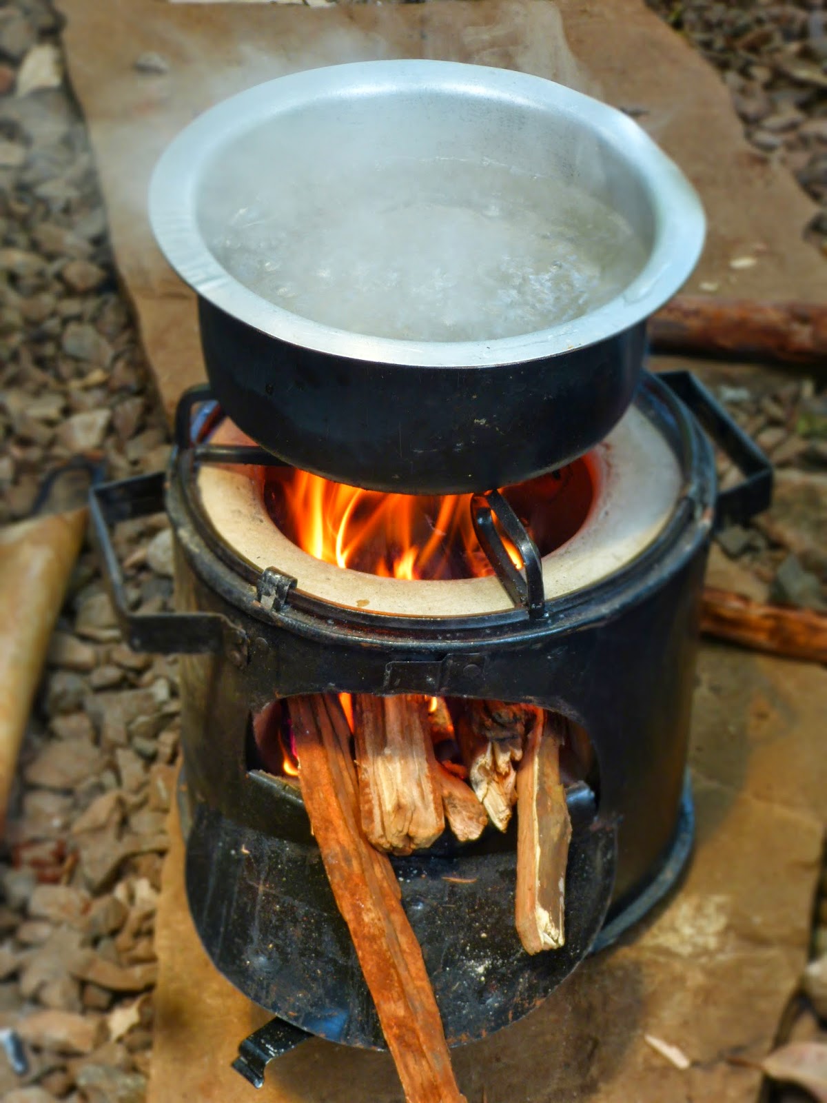 Renewable Energy Solutions Kenya: The Kuni Mbili ~Two Sticks of ...