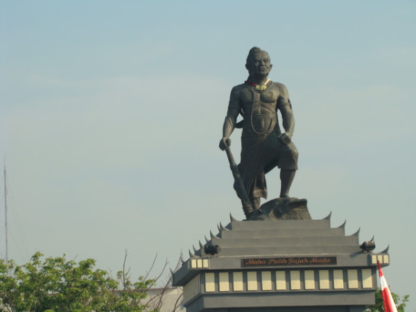 GAJAH MADA: sejarah hidup Patih gajah mada