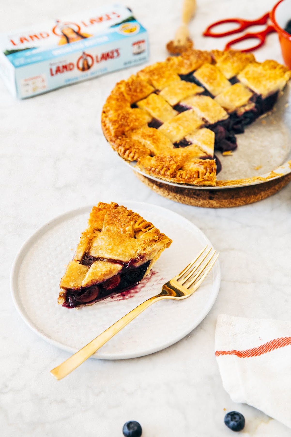 basic pie lattice tutorial | hummingbird high || a desserts and baking blog