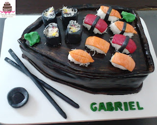 Talyta Honci Bolos Decorados e Doces Finos: Bolo Sushi