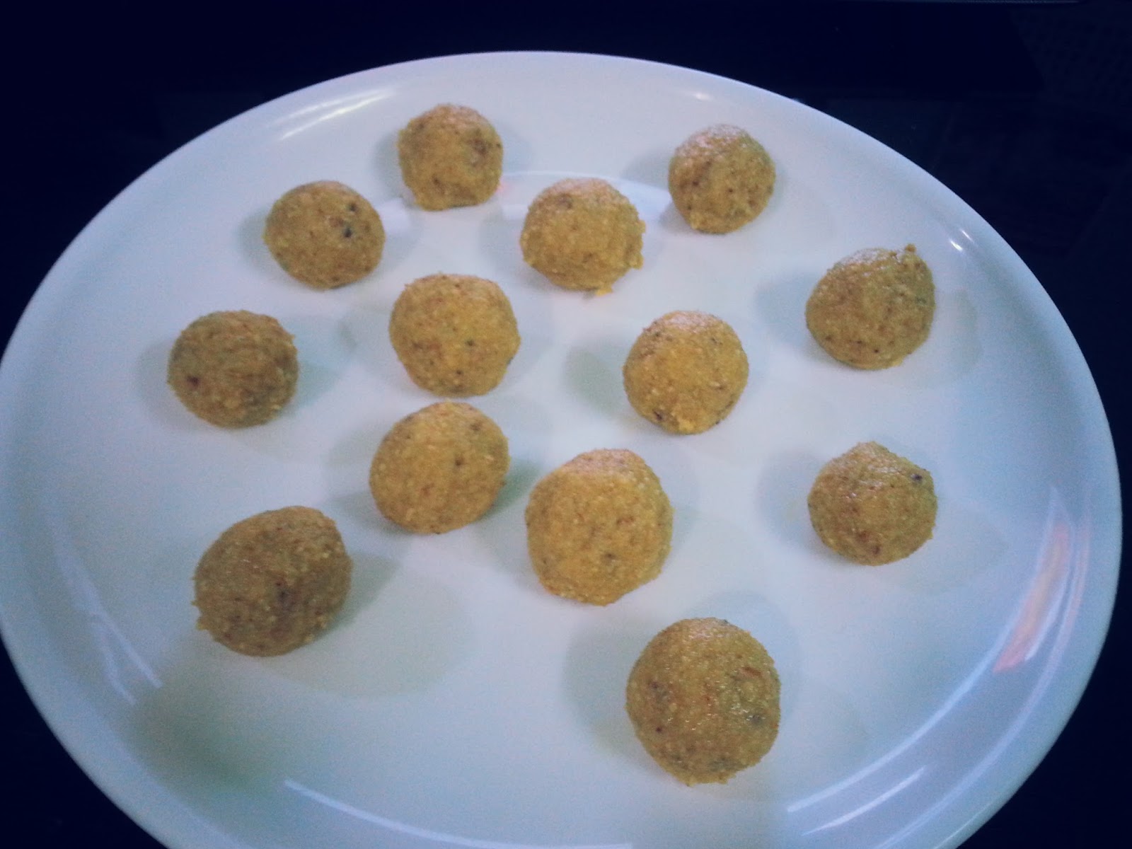 3 ingredients laddu recipe | Cherupayar parippu laddu recipe || Green ...